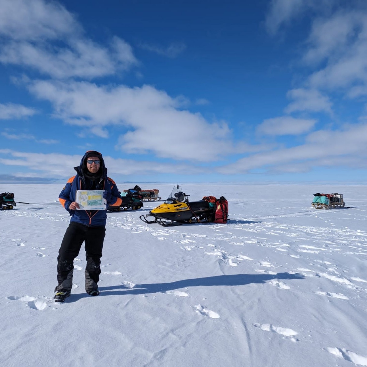 Balcarras School - Isla's flag has made it to Antarctica!