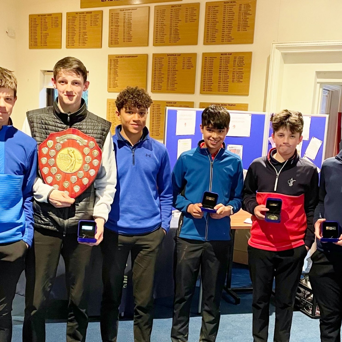 Balcarras School - Golfing Champions!